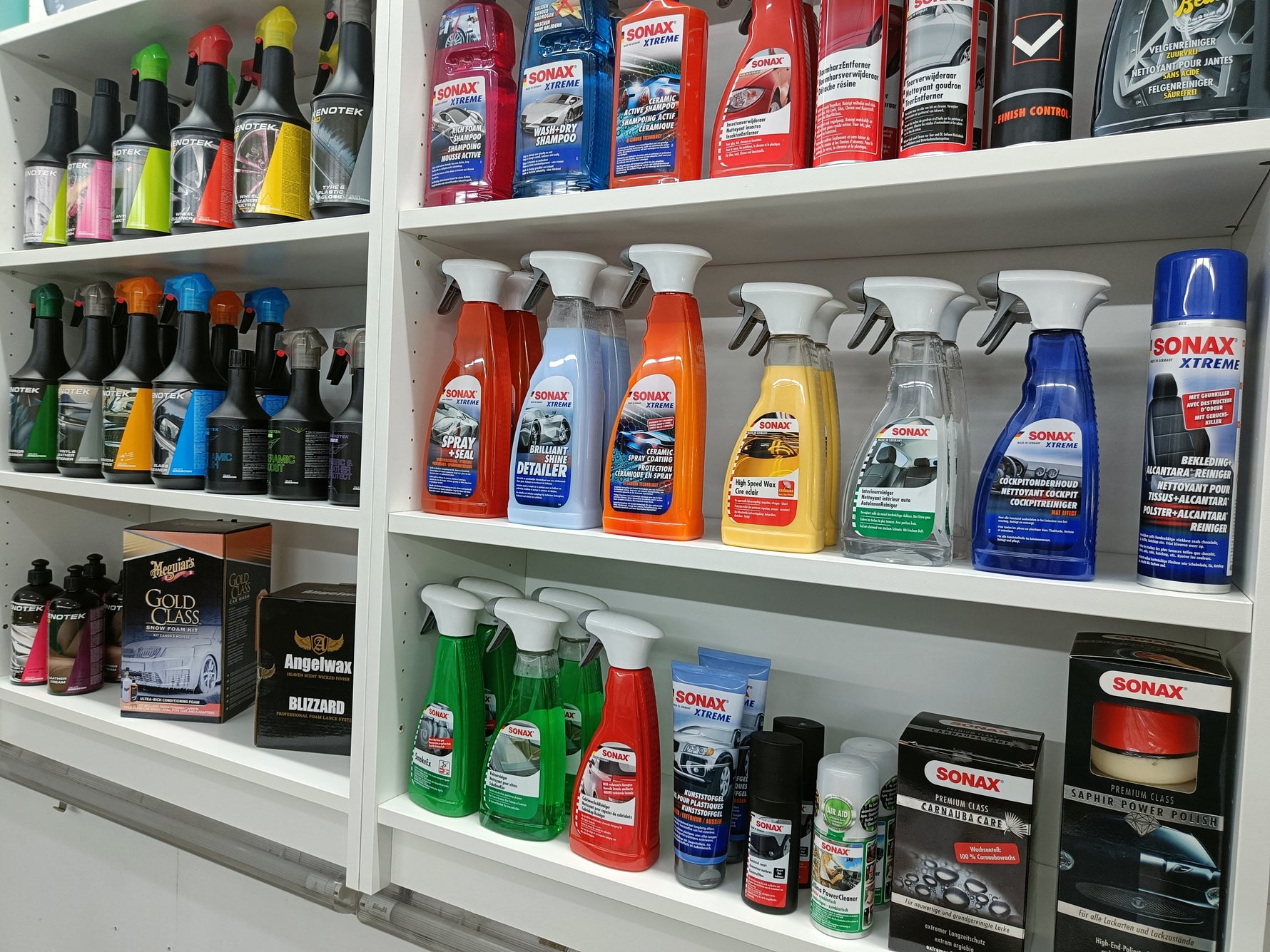 Autopoetsen.com autopoetsmiddelen, auto poetsen & detailing producten